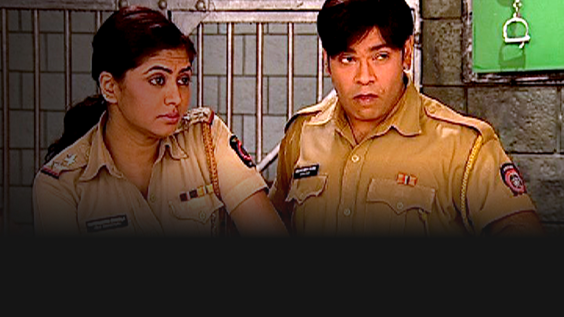 Watch FIR Episode No. 695 TV Series Online - Love Garden - Part 1 ...