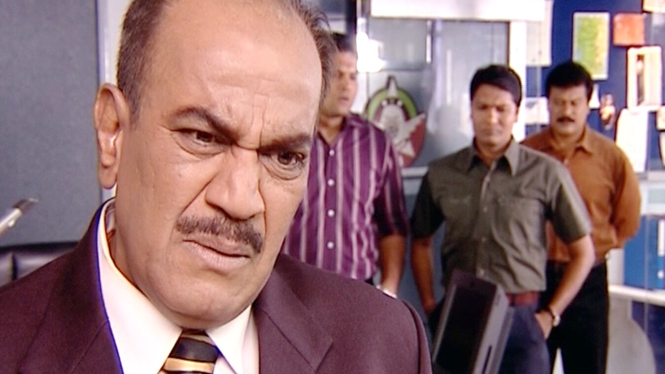Watch CID Episode No. 446 TV Series Online - The Crazy Murders - Sony LIV