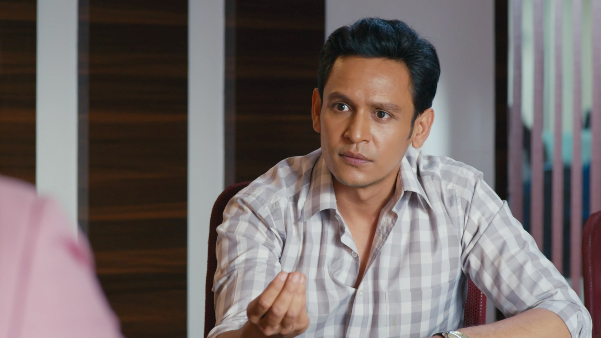 Watch Manav Returns The Gift Full HD Video Clips on Sony LIV