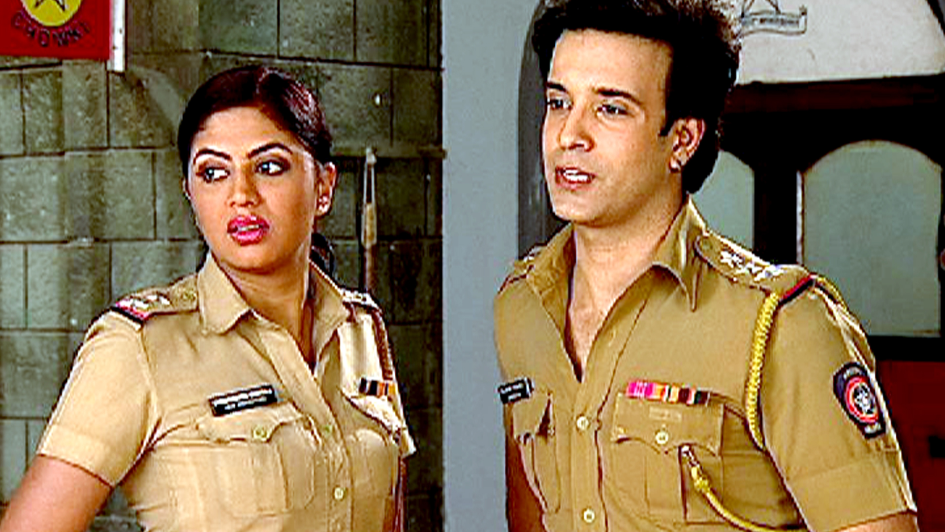 Watch FIR Episode No. 686 TV Series Online - Search For Ranka Continues ...