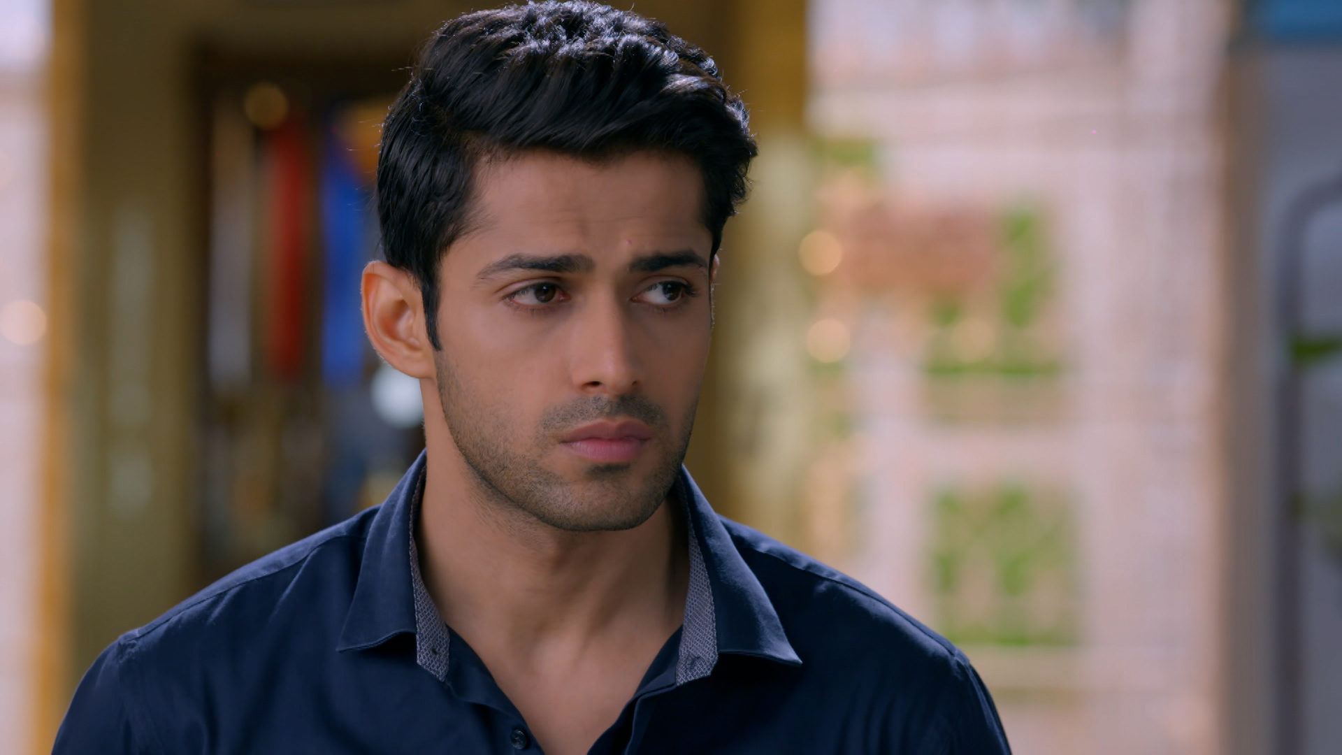 Watch Sab Satrangi Episode 35 TV Series Online - Vishwas' Second Act ...