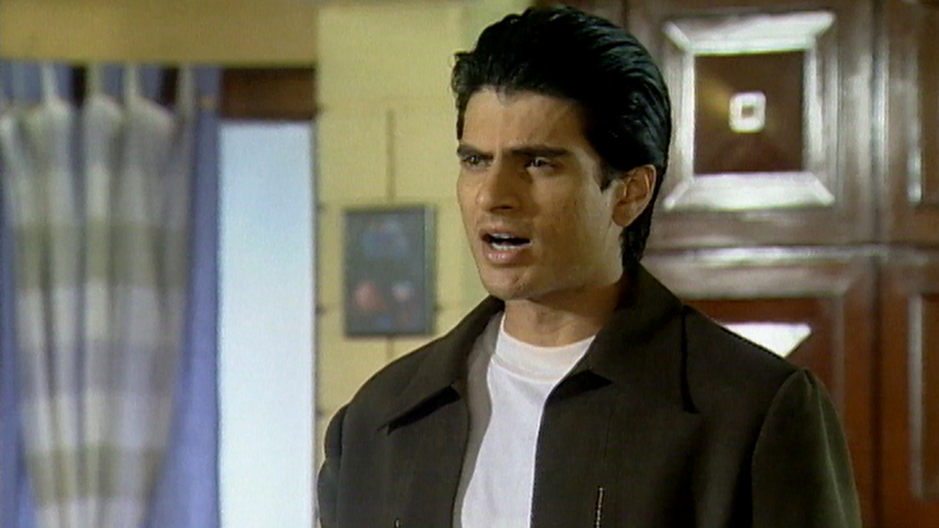 Watch Achanak 37 Saal Baad Episode 132 Online - Dagger Or The Ring ...