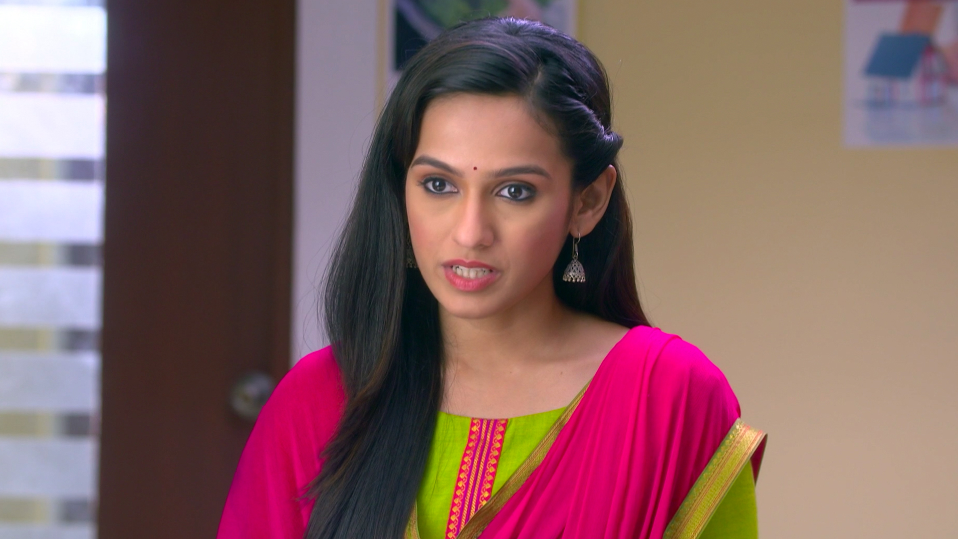 Watch Kkusum Episode No. 14 TV Series Online - First Meet - Sony LIV