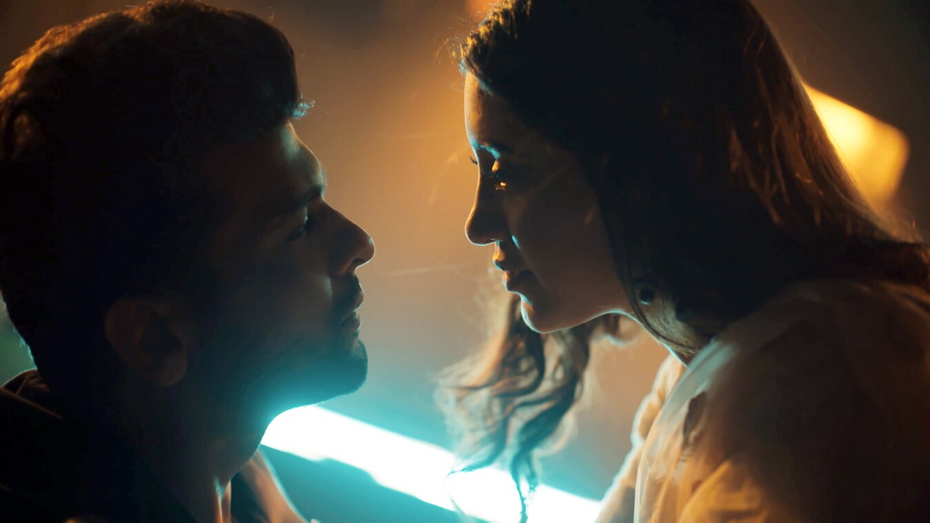 Watch Drunk Conversations from Barsatein - Mausam Pyar Ka online - Sony LIV