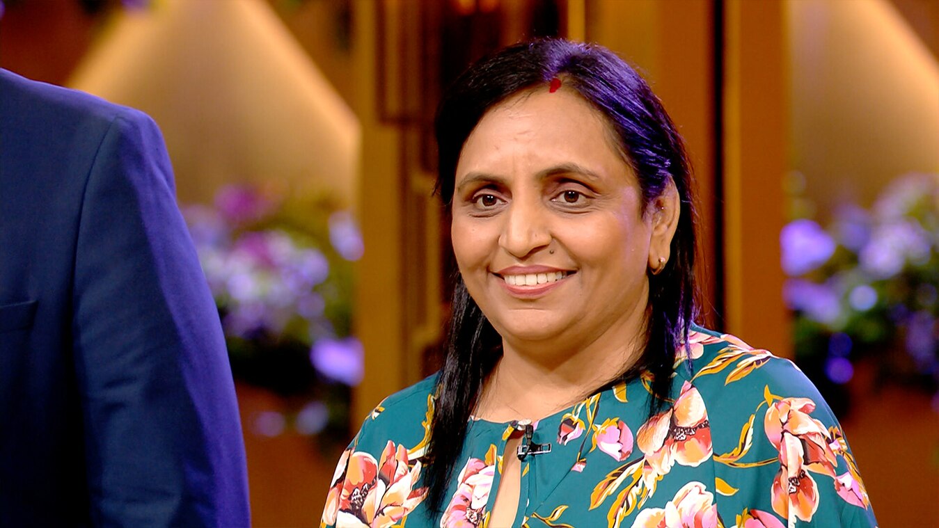 Watch Sharma Ji Ka Aata's Pitch Full HD Video Clips on Sony LIV