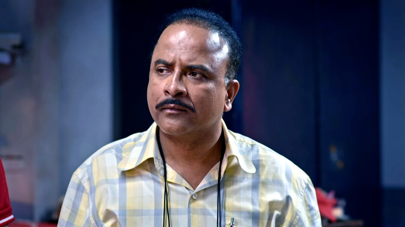 Watch Post Office Ughade Aahe Episode 25 TV Series Online - Sanghanak ...